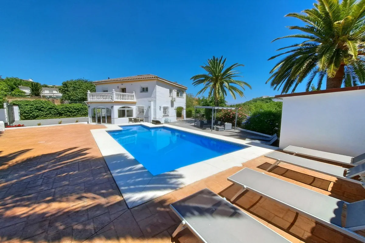 5 Bedroom - Detached Villa in Coín, Costa del Sol • PCC Property